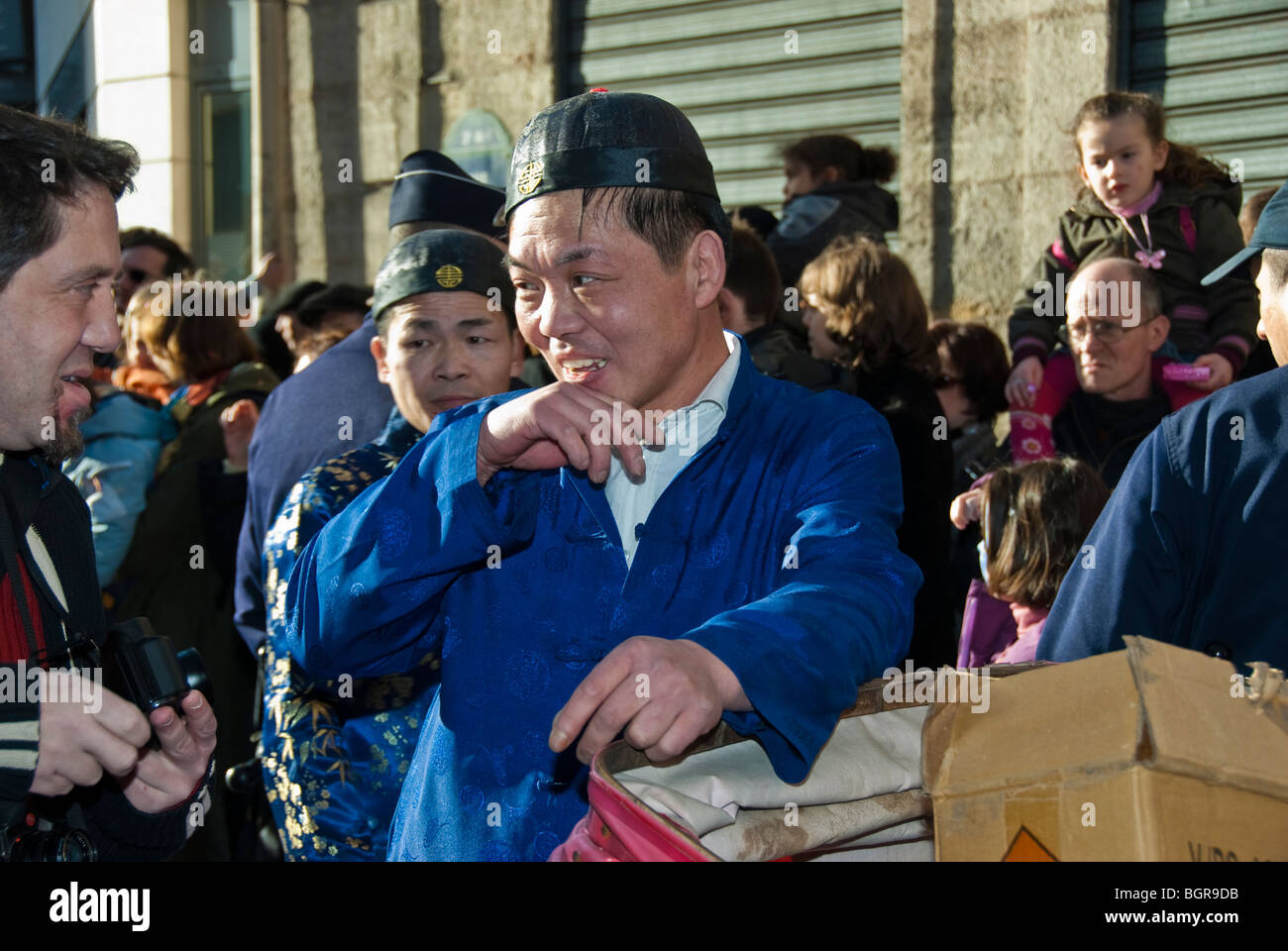 Chinese migrants and europe hi-res stock photography and images - Alamy