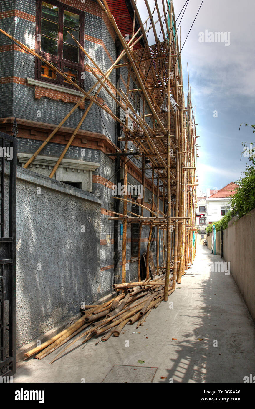 bamboo scaffolding. shanghai Stock Photo - Alamy