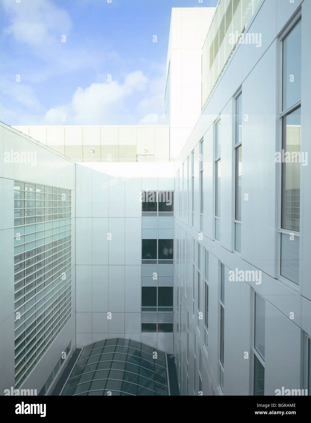 The Bexley Wing St James's University Hospital, Leeds, United Kingdom ...