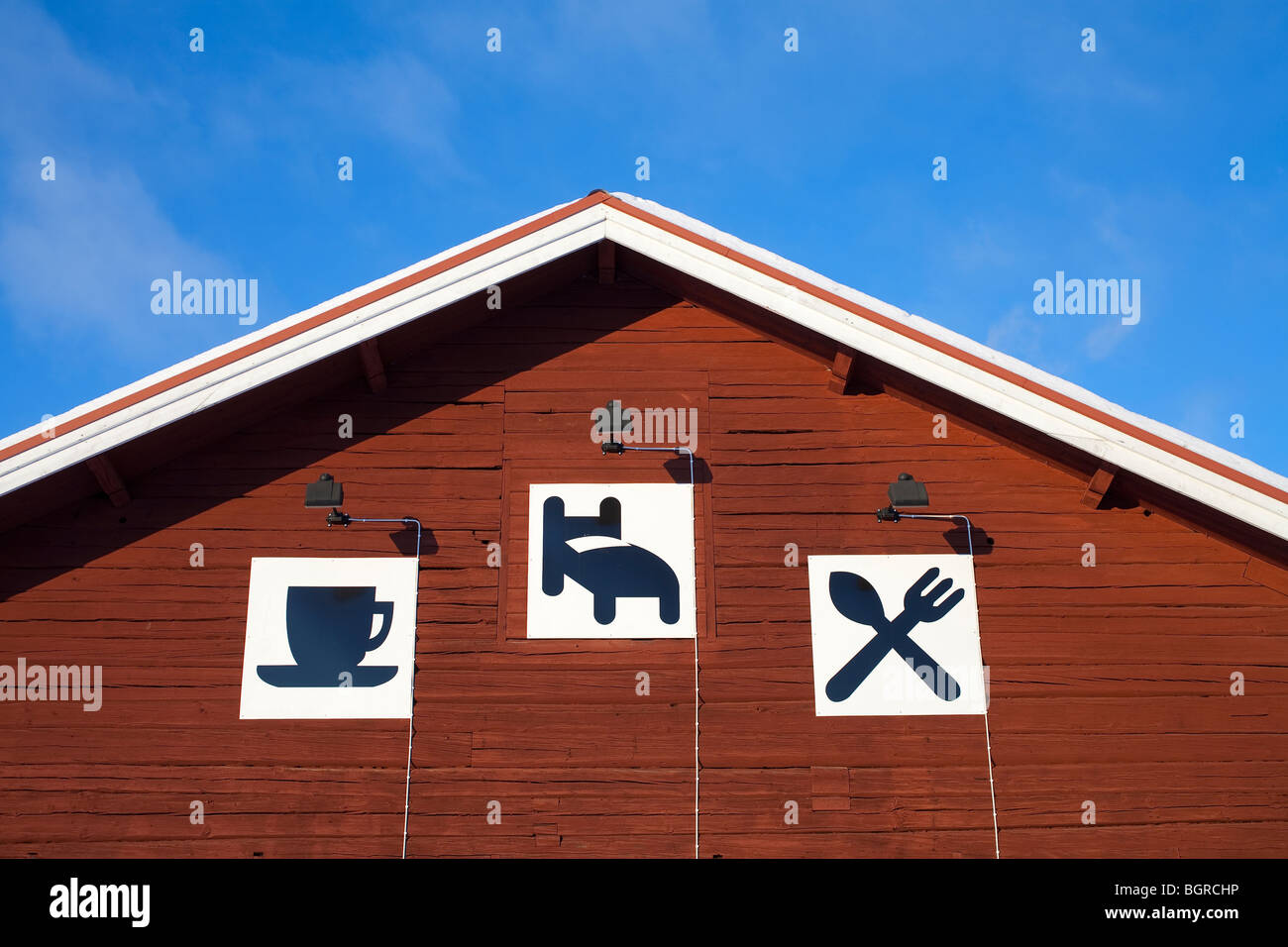 Red building hi-res stock photography and images - Alamy