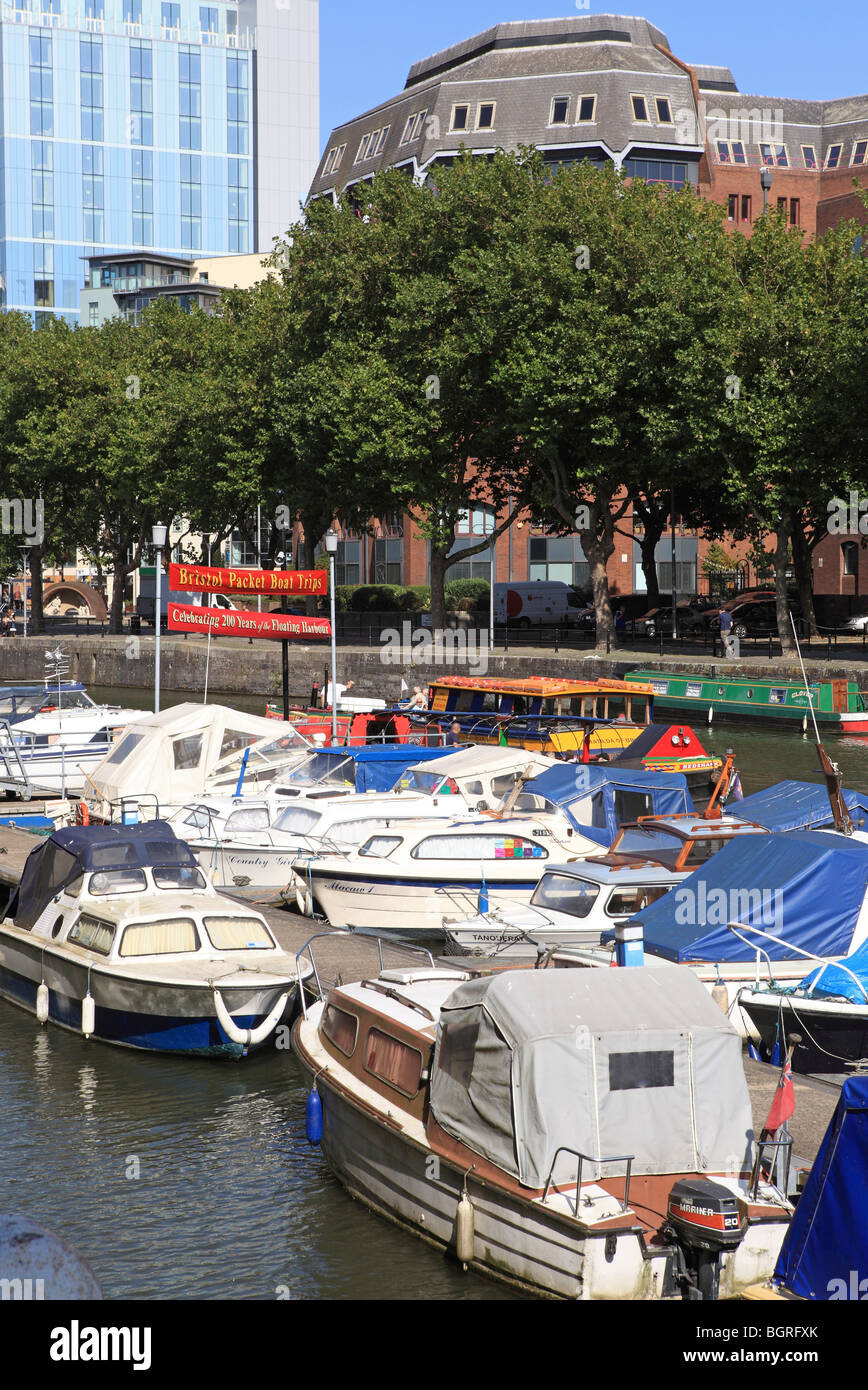 Narrow quay hi-res stock photography and images - Alamy