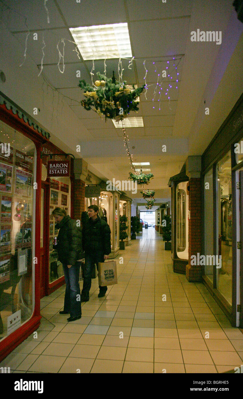 East Street Arcade near The Lanes in Brighton Stock Photo - Alamy