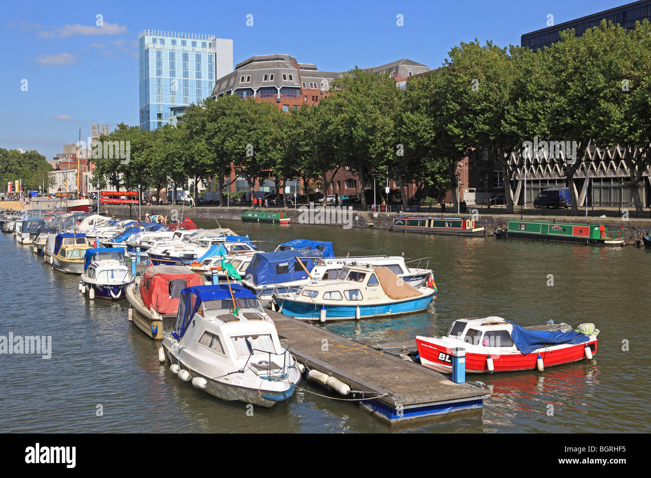 Bristol, Harbourside, Narrow Quay Stock Photo - Alamy