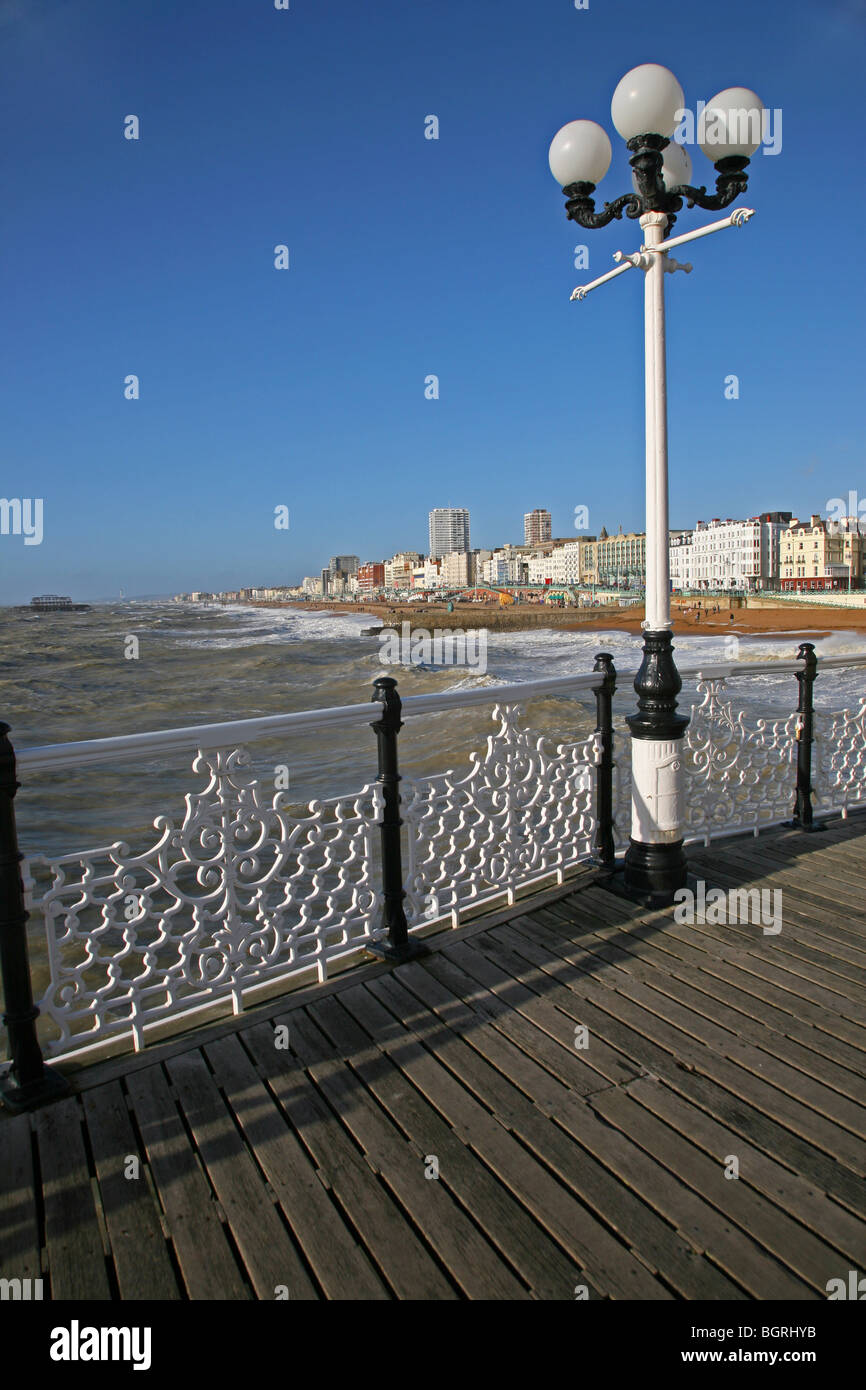 A winter storm creates and impressive wave display on Brighton beach ...