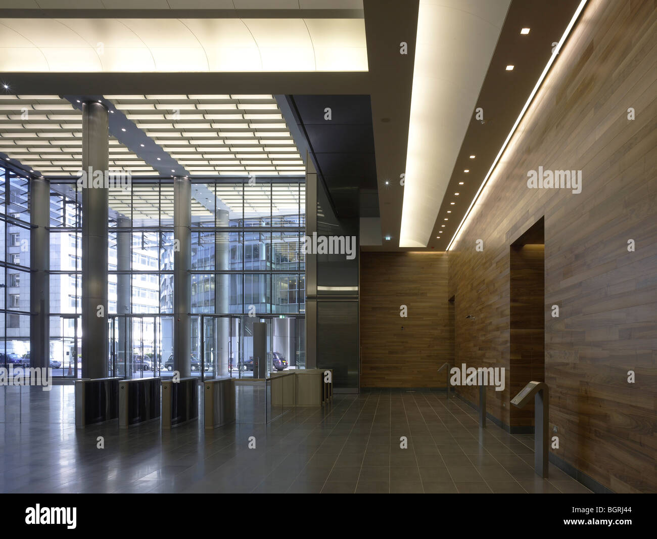 ropemaker office building, london - main entrance lobby Stock Photo - Alamy