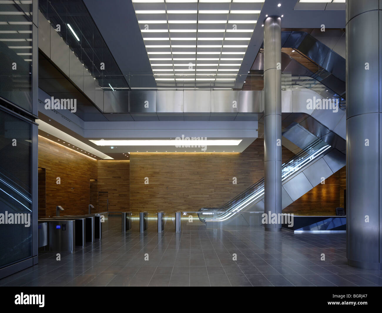 ropemaker office building, london - main entrance lobby Stock Photo - Alamy