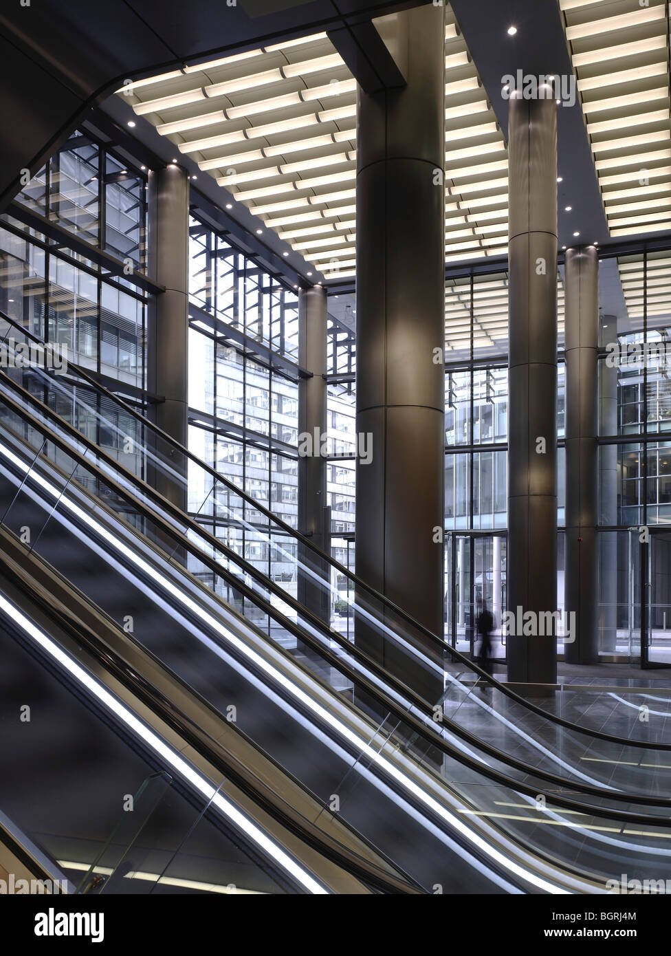 ropemaker office building, london - main entrance lobby Stock Photo - Alamy