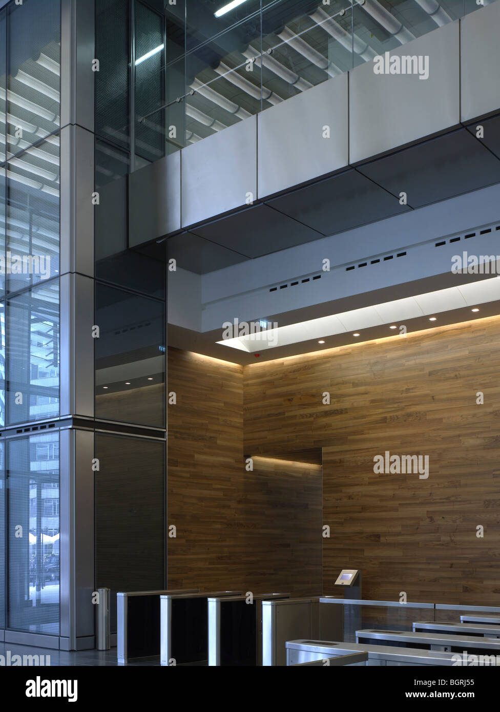 ropemaker office building, london - main entrance lobby Stock Photo - Alamy