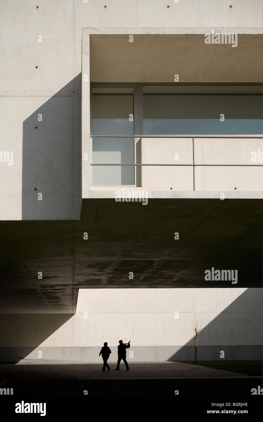 MUNICIPAL LIBRARY, VIANA DO CASTELO, PORTUGAL, ALVARO SIZA Stock Photo ...
