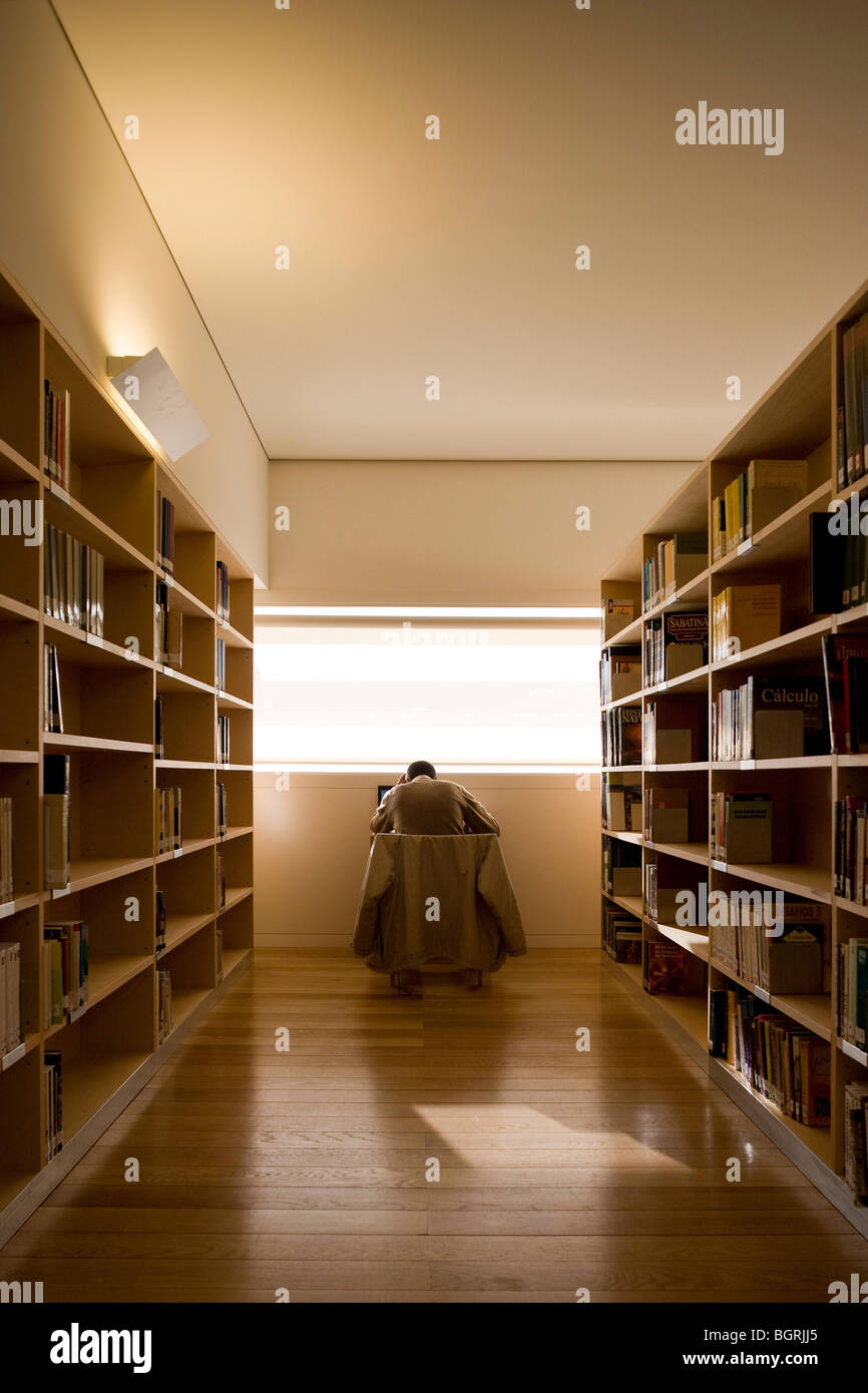 MUNICIPAL LIBRARY, VIANA DO CASTELO, PORTUGAL, ALVARO SIZA Stock Photo ...