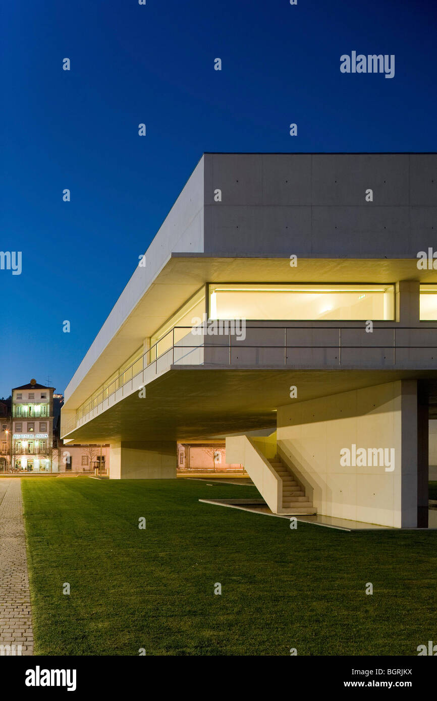 MUNICIPAL LIBRARY, VIANA DO CASTELO, PORTUGAL, ALVARO SIZA Stock Photo ...