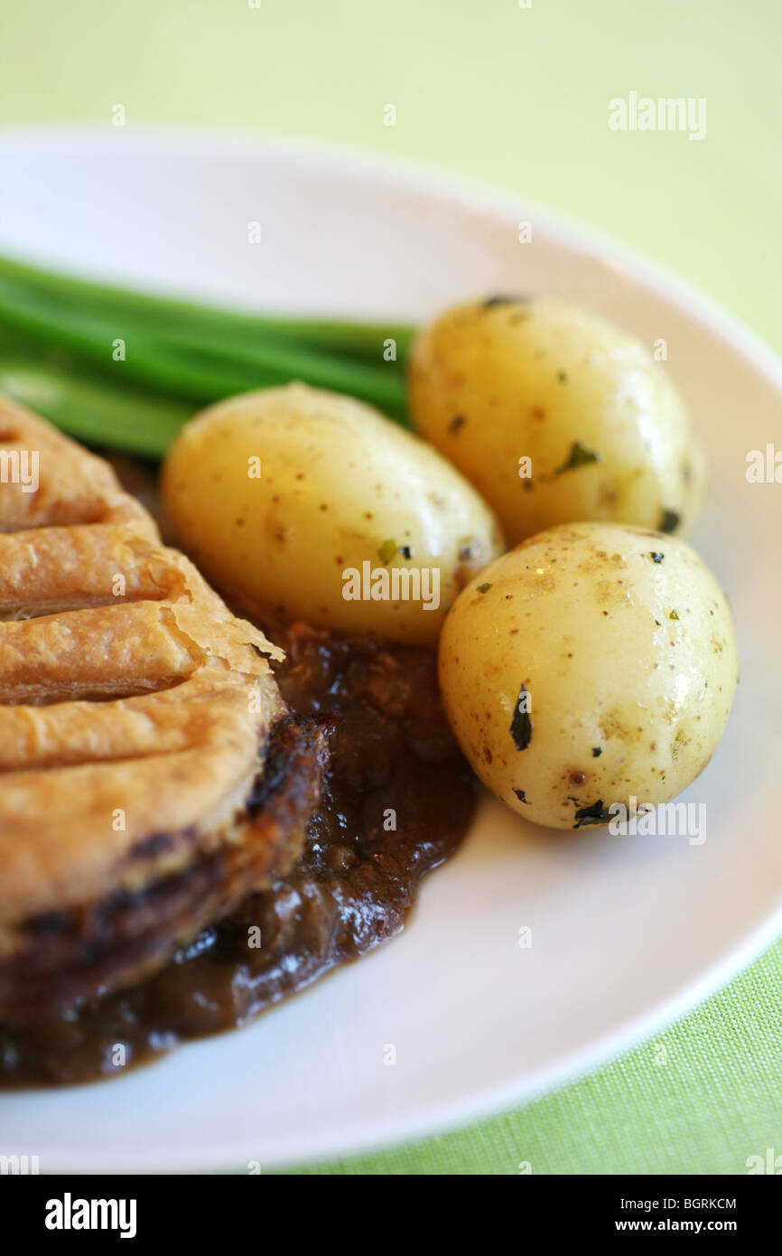 Waitrose steak in ale pie hi-res stock photography and images - Alamy