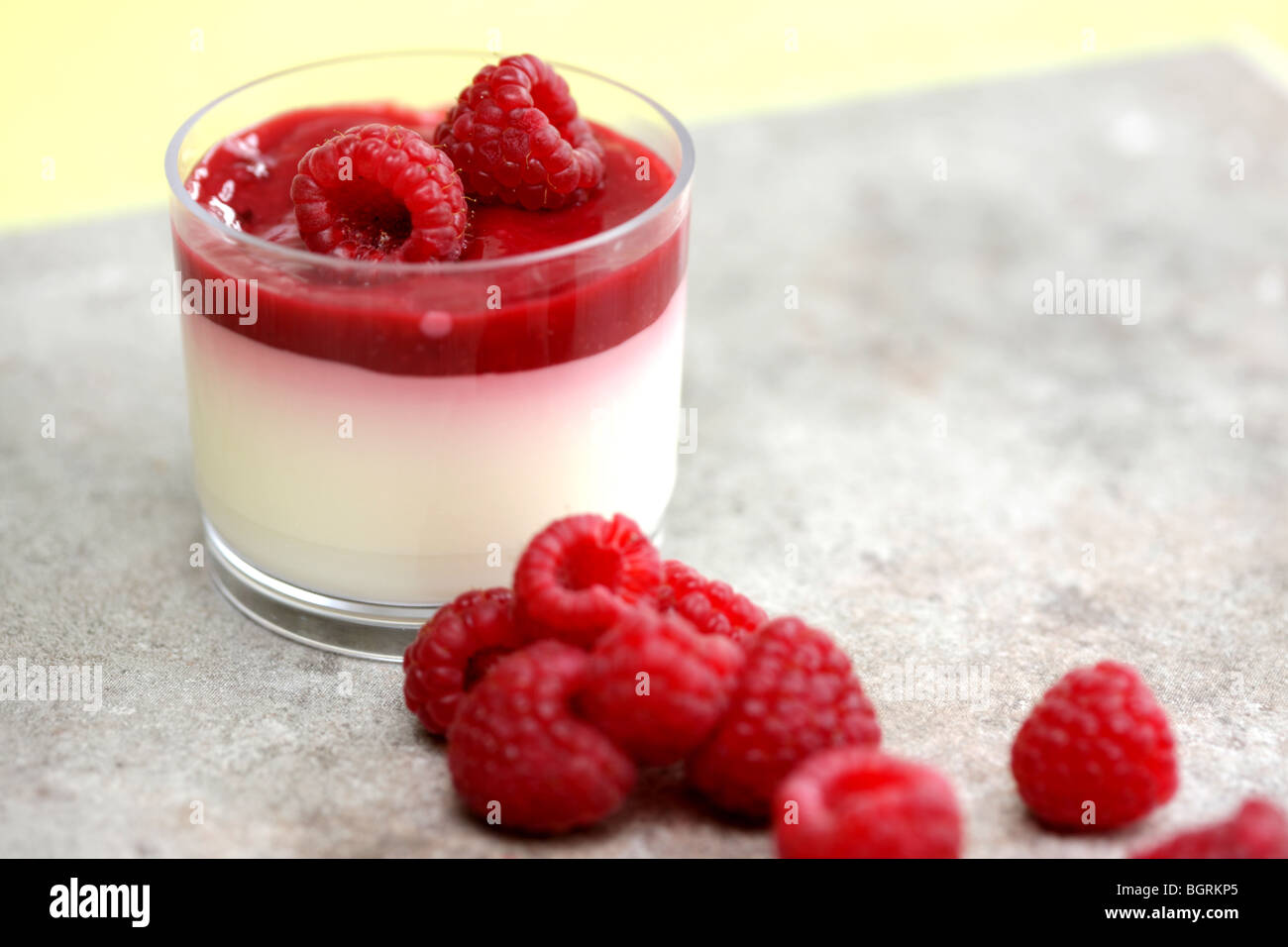 Raspberry Panna Cotta Stock Photo - Alamy