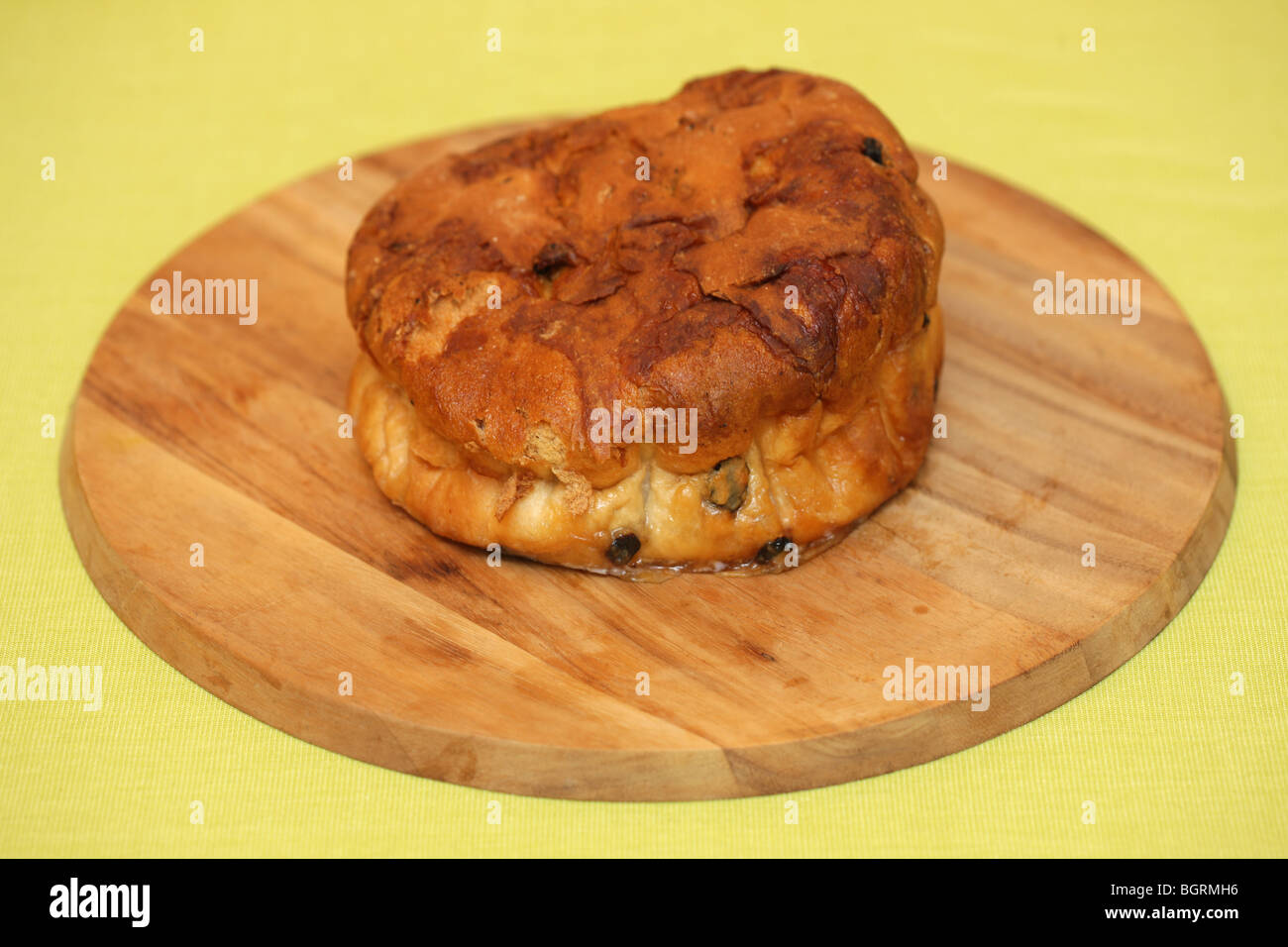 Lardy cake hi-res stock photography and images - Alamy
