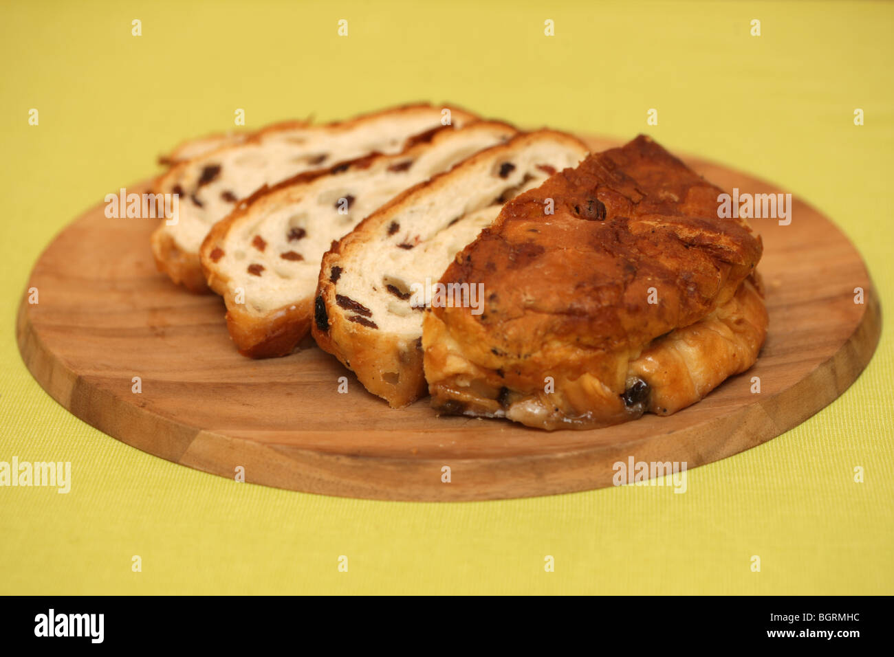 Lardy cake hi-res stock photography and images - Alamy