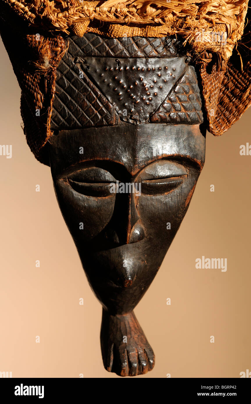 carved wooden mask from congo Stock Photo - Alamy
