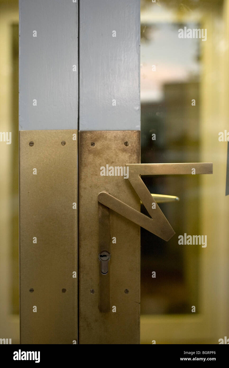 ZAIDA BUILDING - PATIO HOUSE, GRANADA, SPAIN, ALVARO SIZA Stock Photo ...