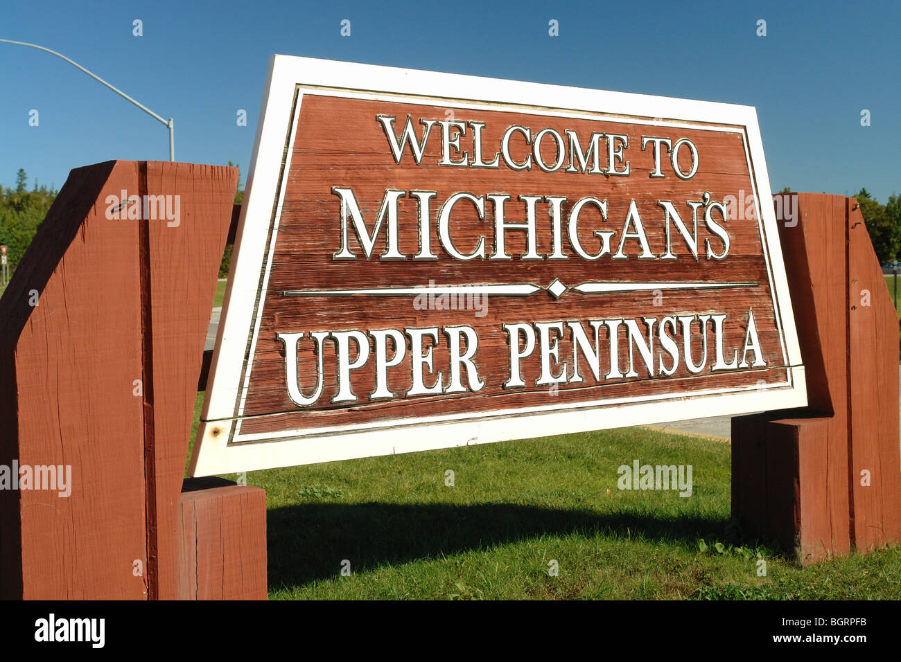 AJD62448, St Ignace, MI, Michigan, Upper Peninsula, Welcome sign Stock ...
