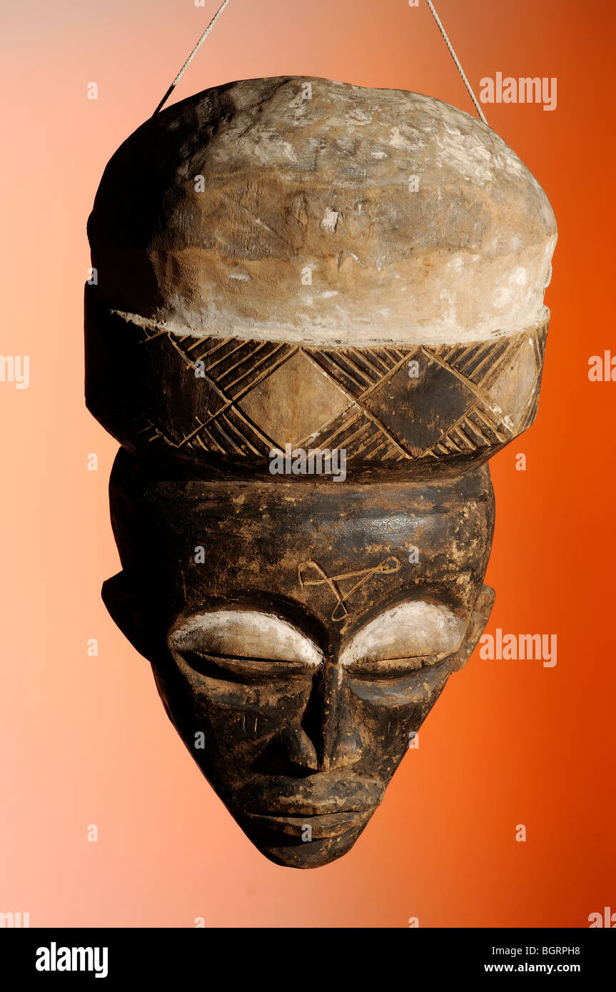 carved wooden mask from zambia Stock Photo - Alamy