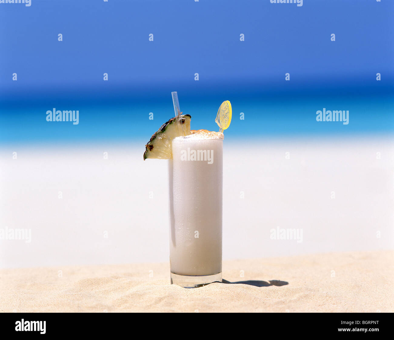 Pina colada beach hi-res stock photography and images - Alamy