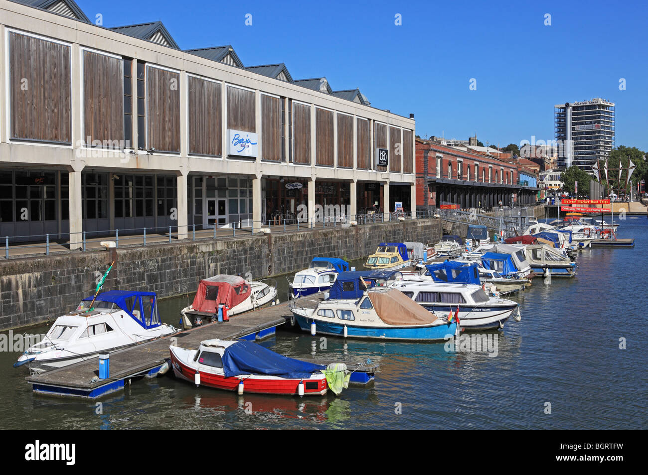 Bristol, Harbourside, Boats, Bars Stock Photo - Alamy