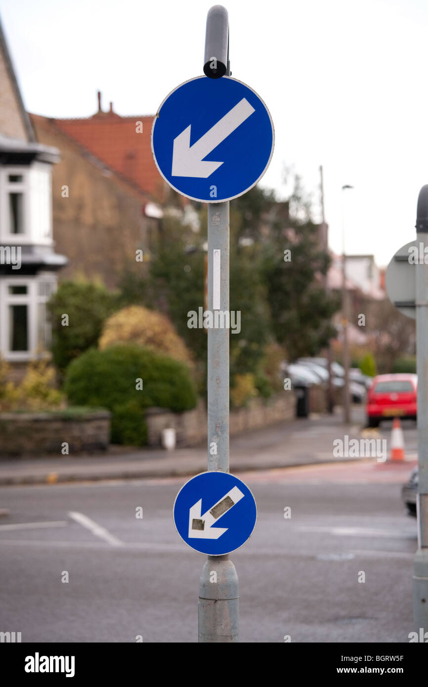 Keep left arrow hi-res stock photography and images - Alamy