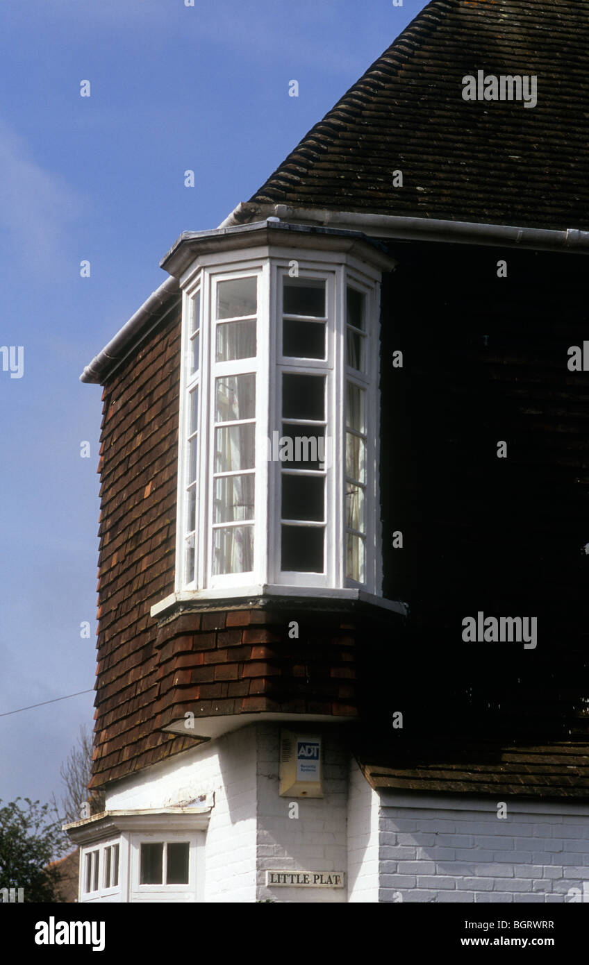 Bay window of old slate-walled house in Winchelsea, Sussex Stock Photo ...