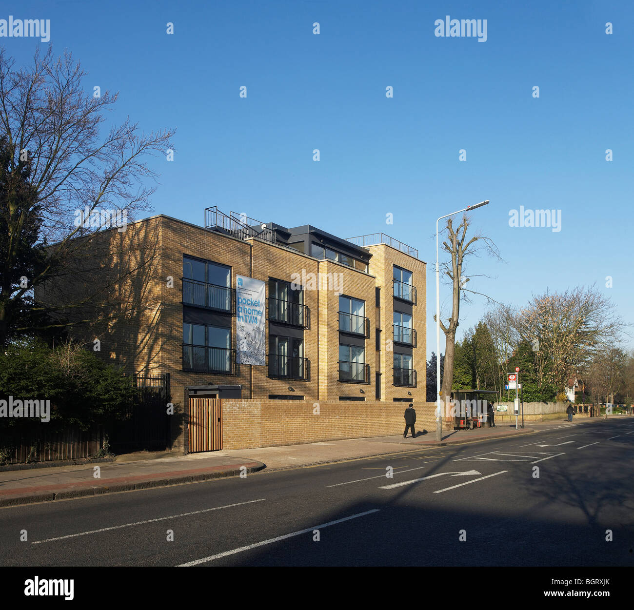 pocket tw4 affordable housing, view from road Stock Photo - Alamy