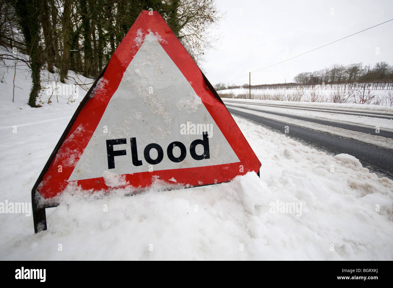 Flood warning sign snow hi-res stock photography and images - Alamy