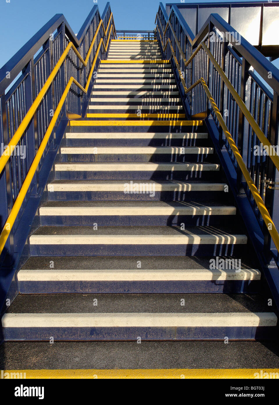 Steps at Radley Railway Station, Oxfordshire 2 Stock Photo - Alamy