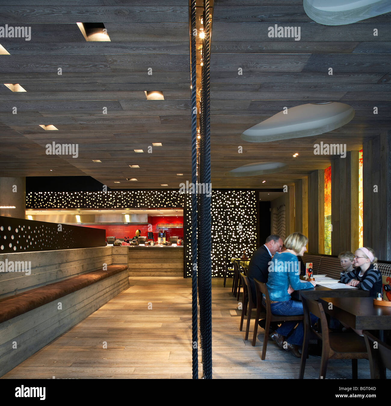 Nandos Uk Interior High Resolution Stock Photography and Images - Alamy