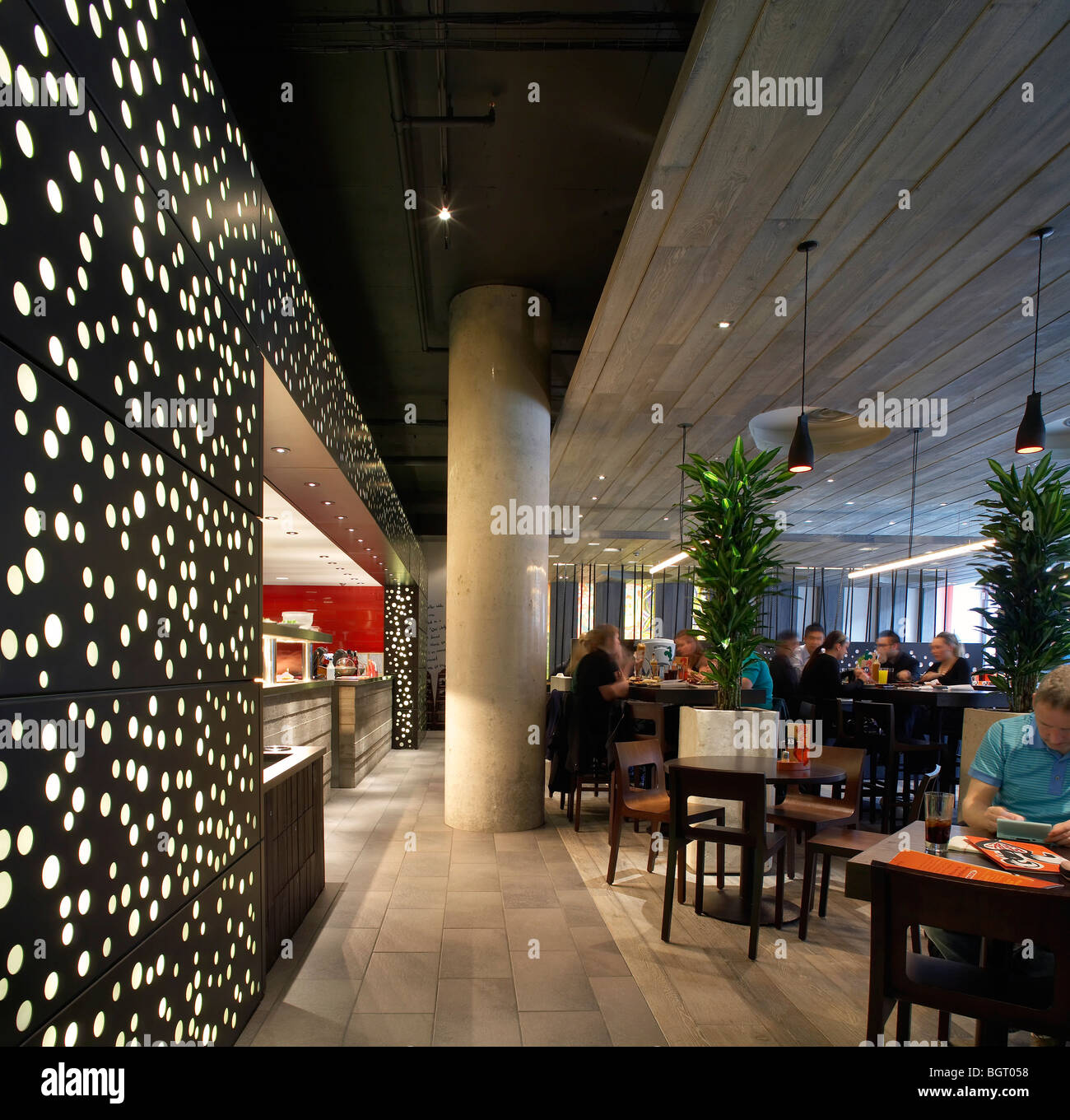 nando's restaurant spinningfields manchester, interior with wall ...