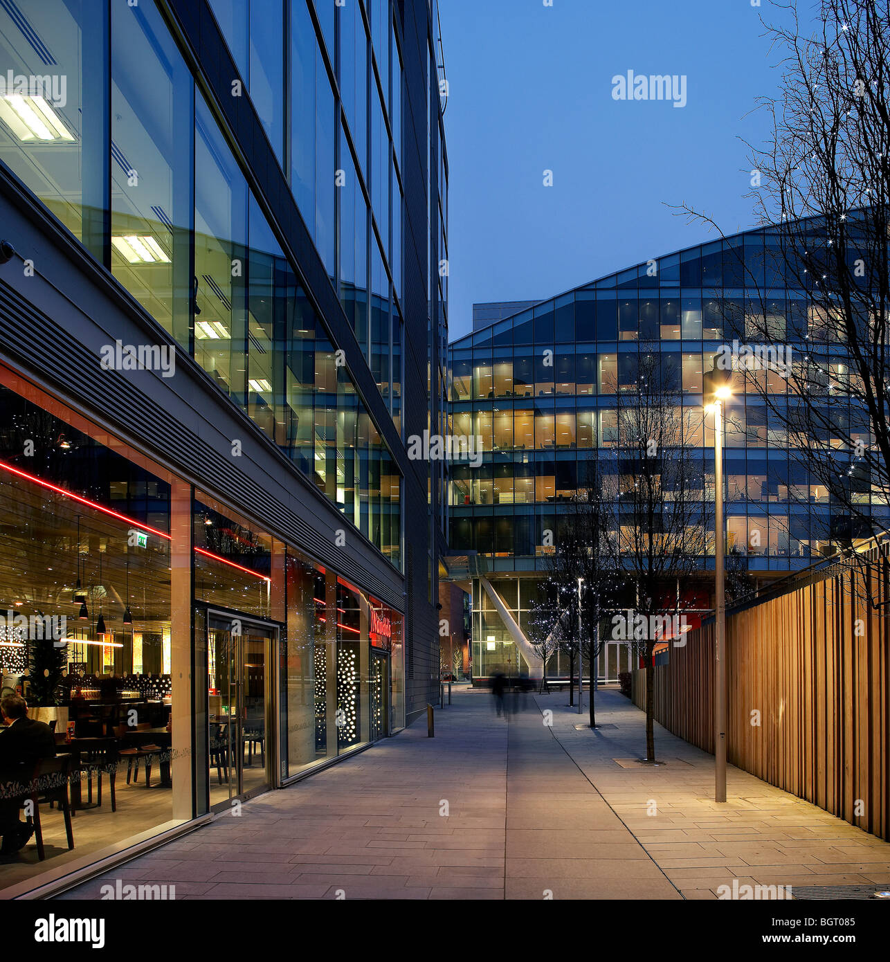 nando's restaurant spinningfields manchester, dusk view of exterior ...