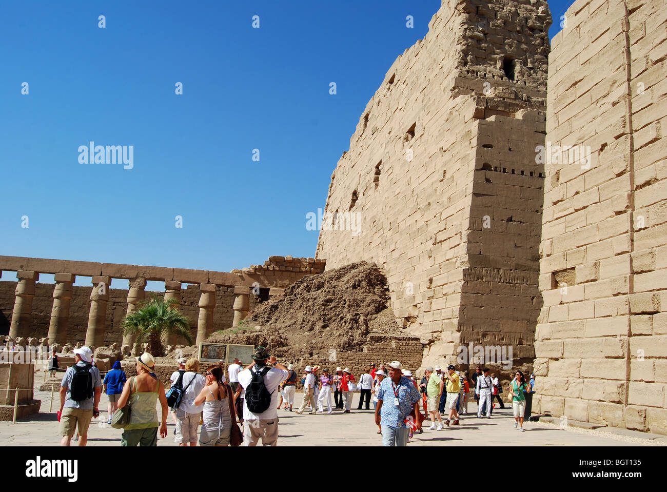 Karnac temple hi-res stock photography and images - Alamy