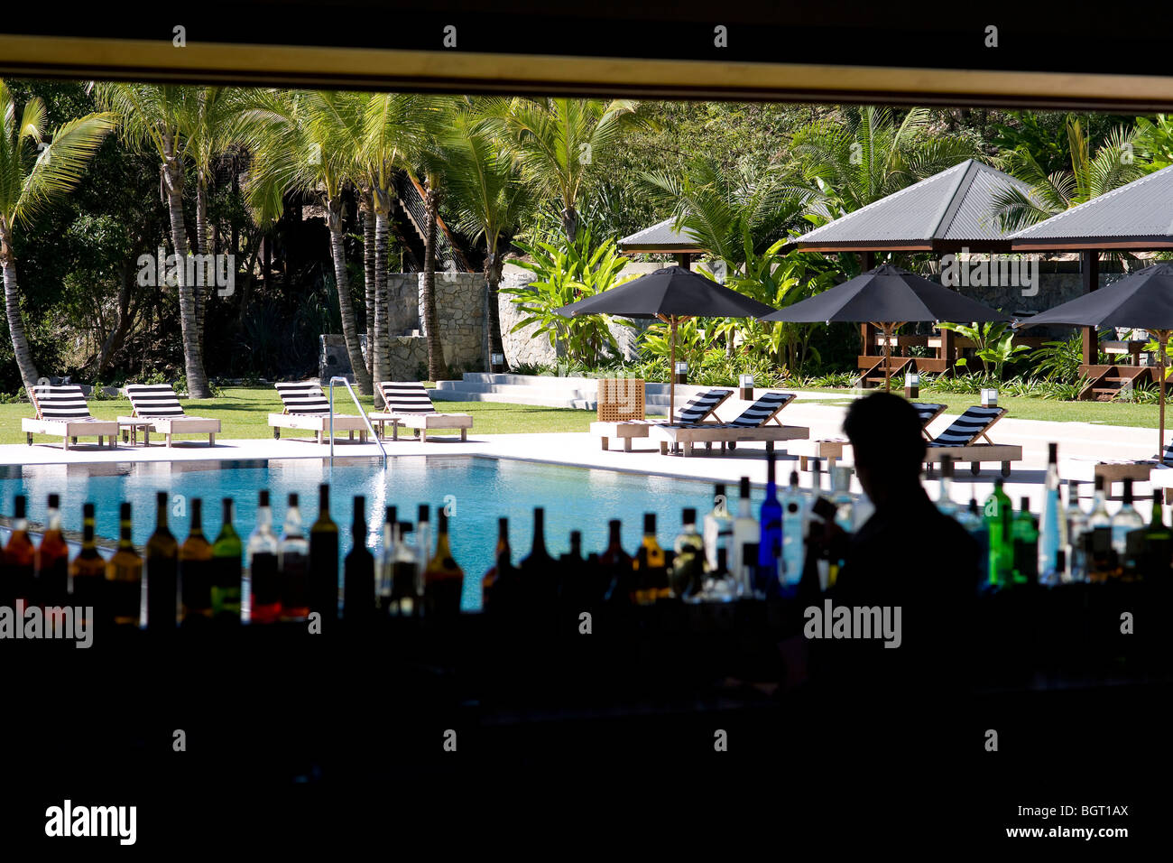 qualia resort. poolside bar Stock Photo - Alamy