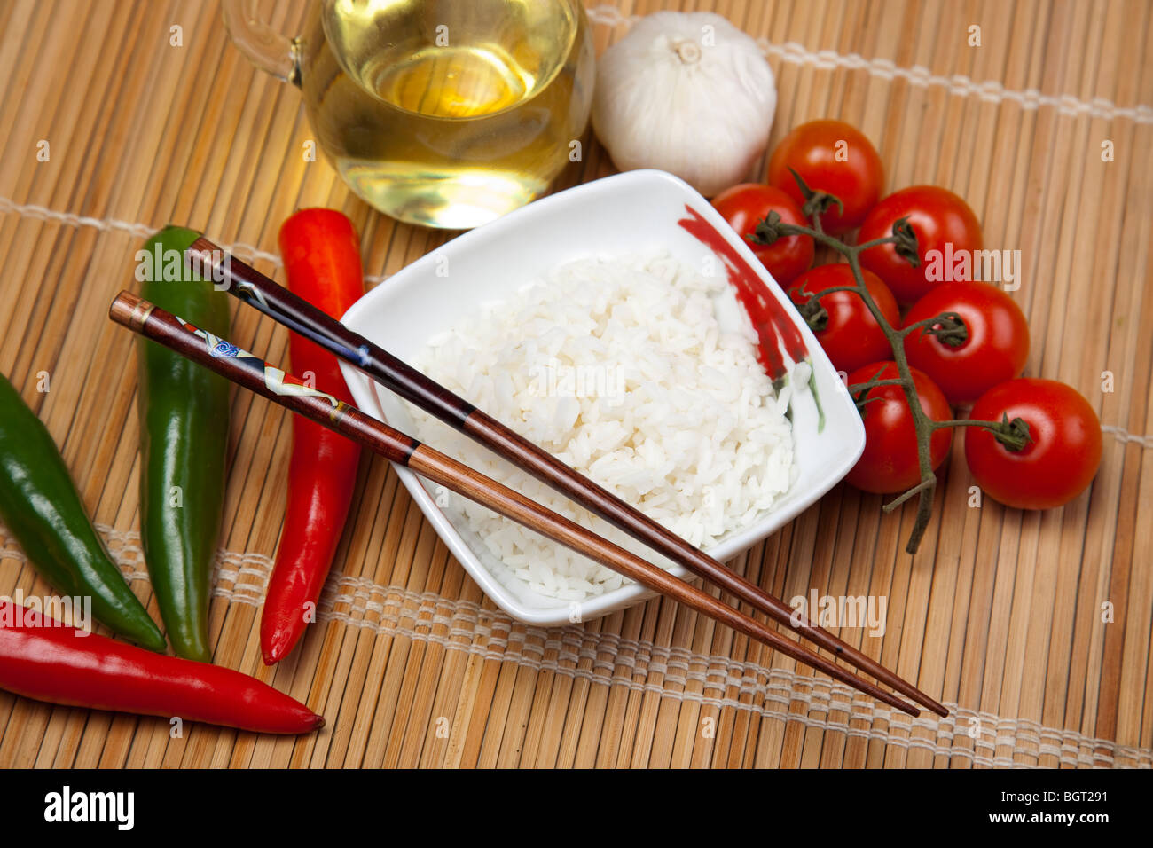 Bowl of white rice on tatami mat Stock Photo - Alamy