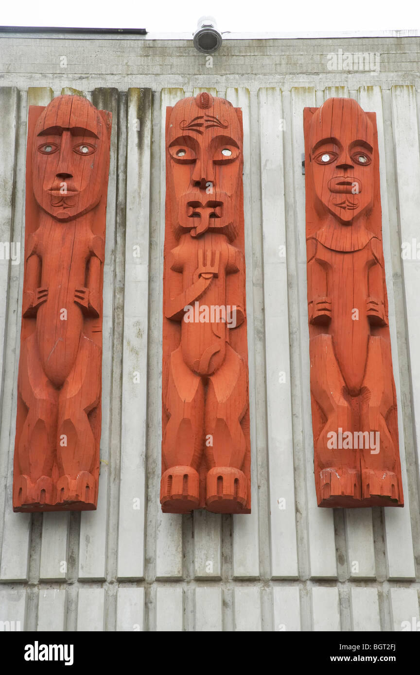 Maori sculptures hi-res stock photography and images - Alamy