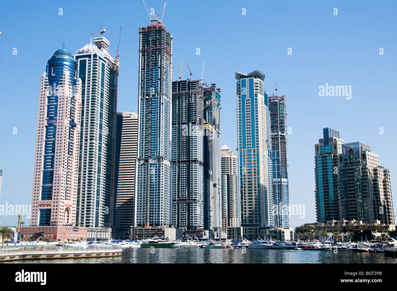 Dubai apartments buildings hi-res stock photography and images - Alamy