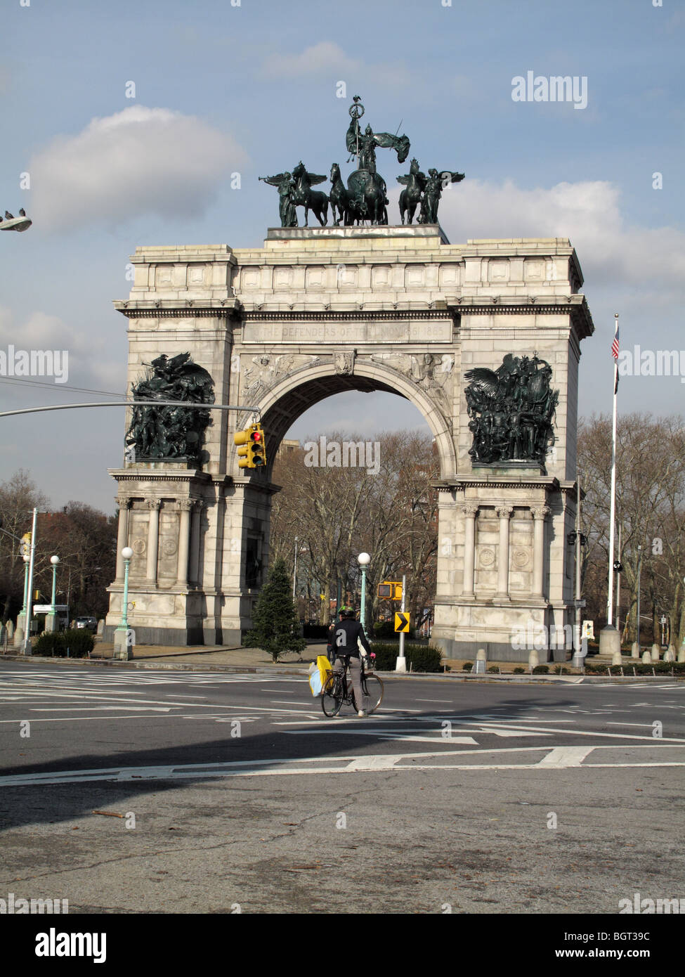Soldiers memorial arch hi-res stock photography and images - Alamy