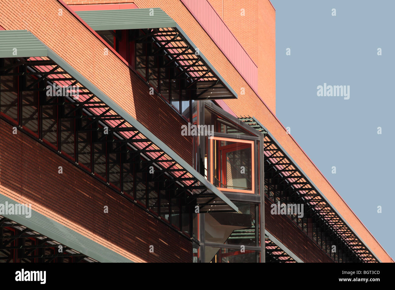 new british library, east facade (seen from euston road Stock Photo - Alamy
