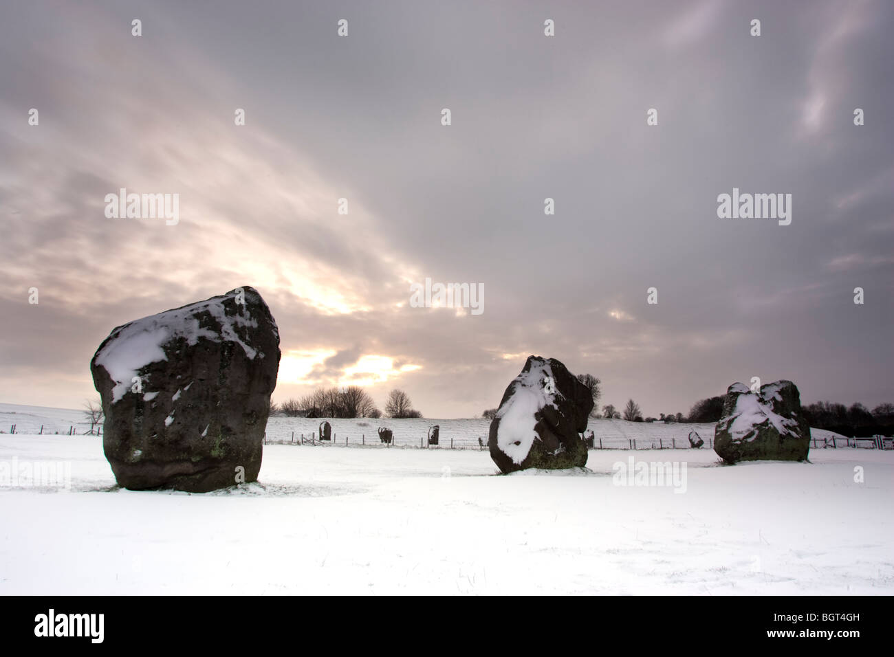 Avebury stone circle sunset hi-res stock photography and images - Alamy
