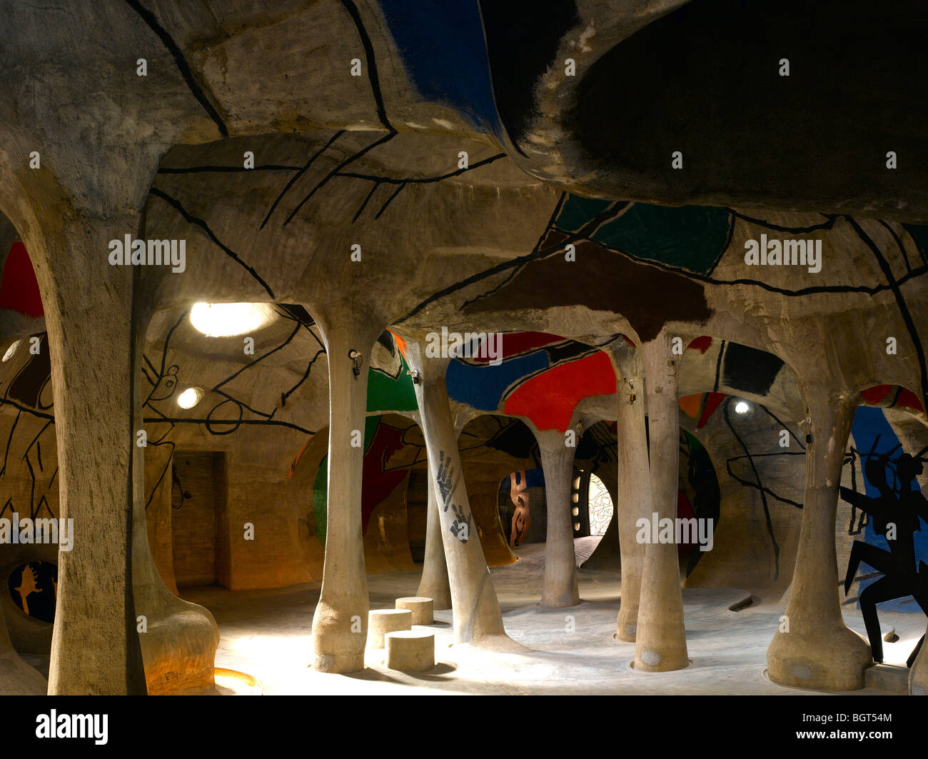 husain doshi gufa art gallery-interior view Stock Photo - Alamy