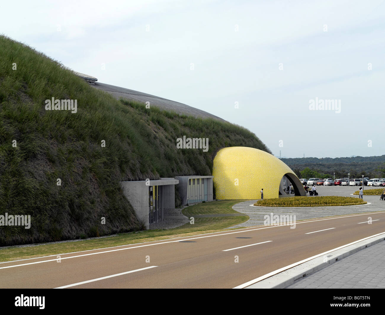 Slowtecture M Tennis Stadium and Disaster Centre, Miki City, Japan ...