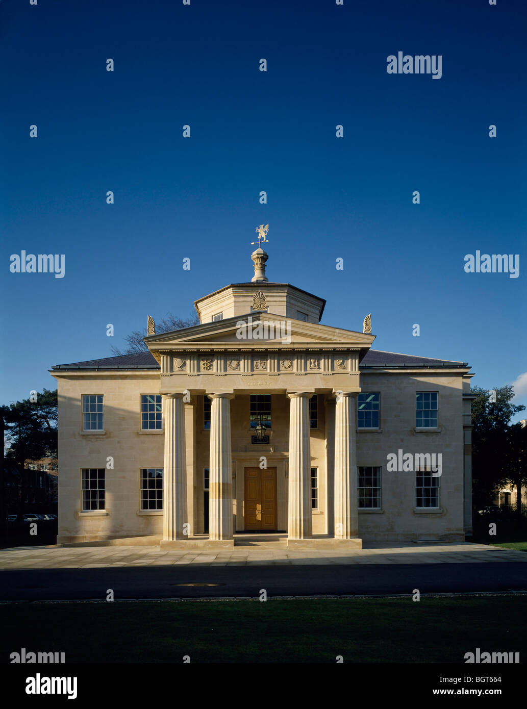 MAITLAND ROBINSON LIBRARY, CAMBRIDGE, UNITED KINGDOM, ERITH AND TERRY ...