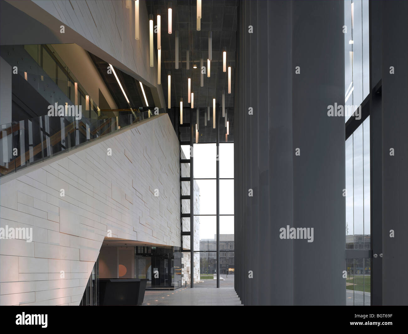 mima middlesbrough institute of modern art - main atrium Stock Photo ...