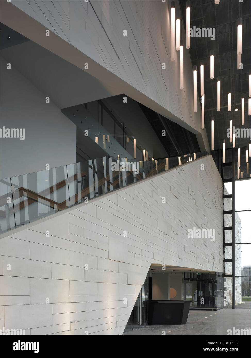 mima middlesbrough institute of modern art - main atrium Stock Photo ...