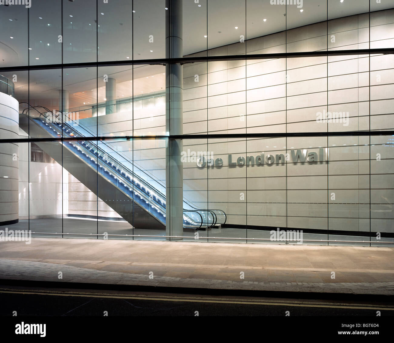 1 LONDON WALL, LONDON, UNITED KINGDOM, FOSTER AND PARTNERS Stock Photo ...