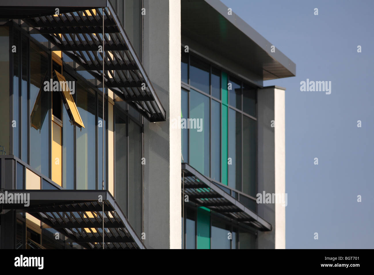 University east london uel docklands hi-res stock photography and ...