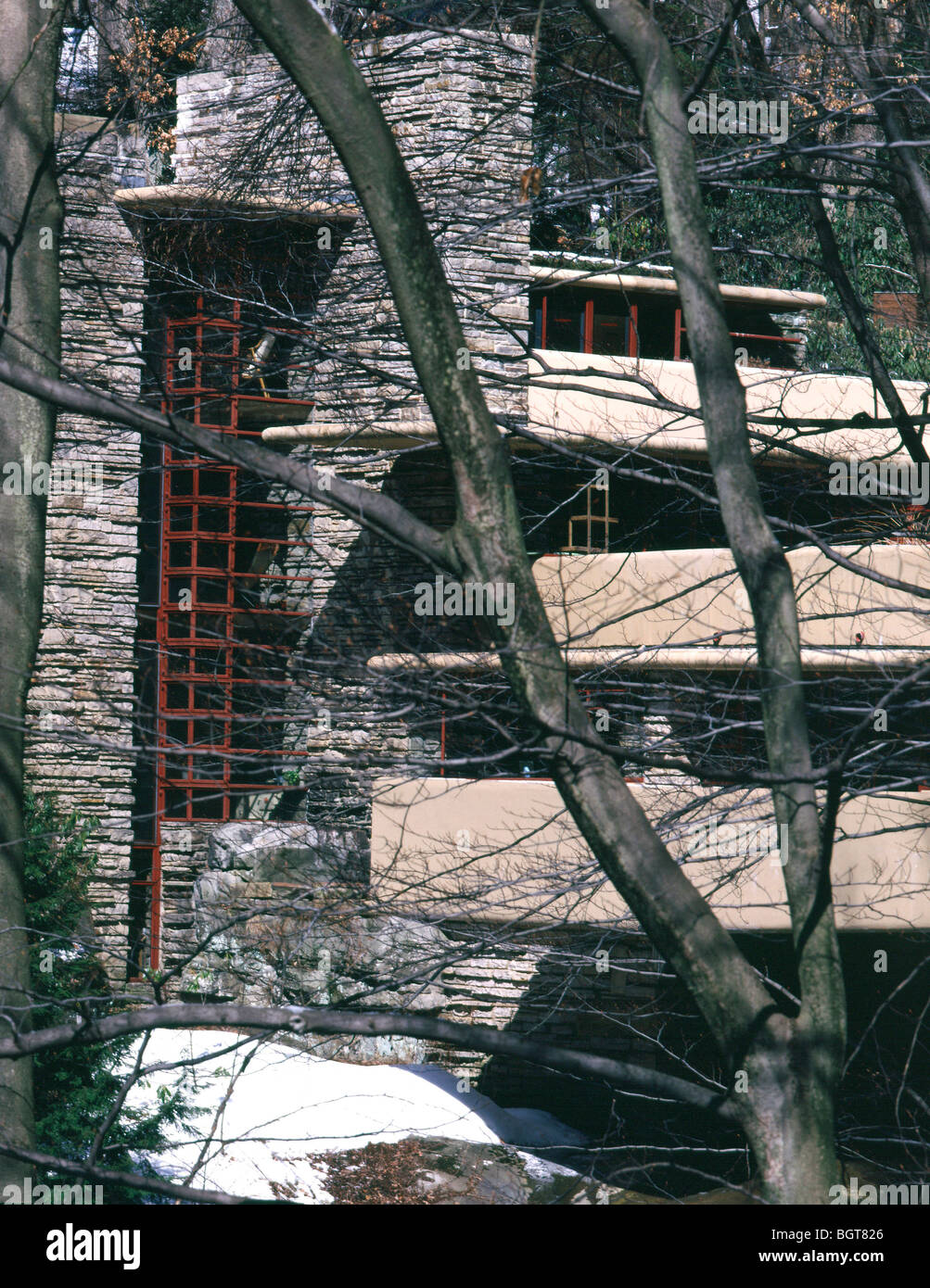 FALLING WATER, BEAR RUN, UNITED STATES, FRANK LLOYD WRIGHT Stock Photo ...