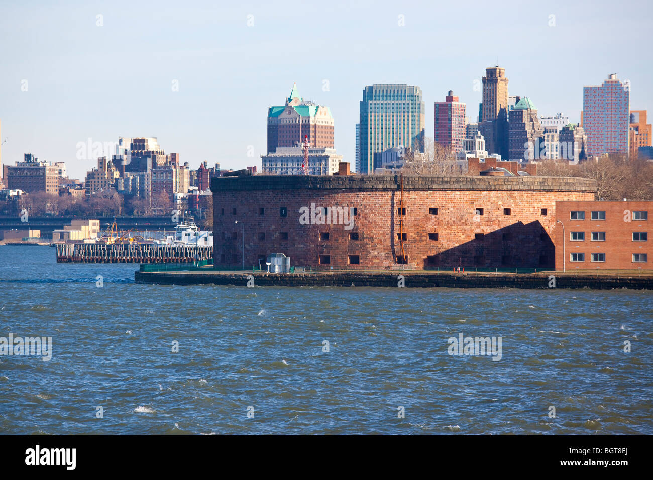 Battery park castle clinton manhattan hi-res stock photography and ...